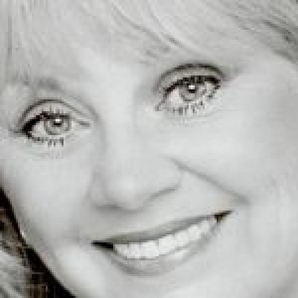 Donna Lee: Legend | Stage Noise - Diana Simmonds